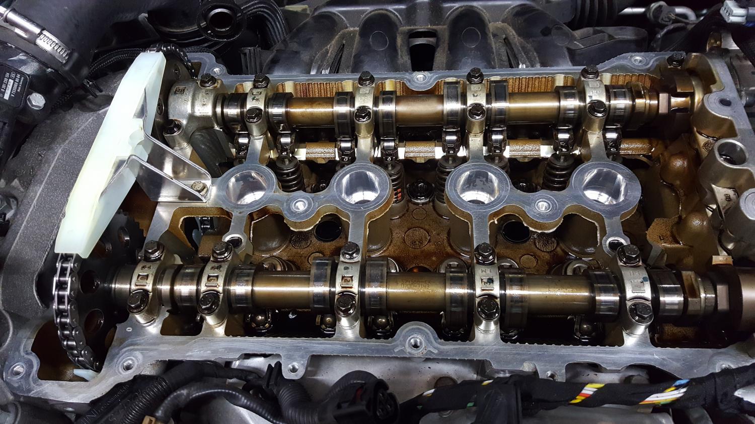 Mini Cooper S - Timing Chain Job - Solo Motorsports